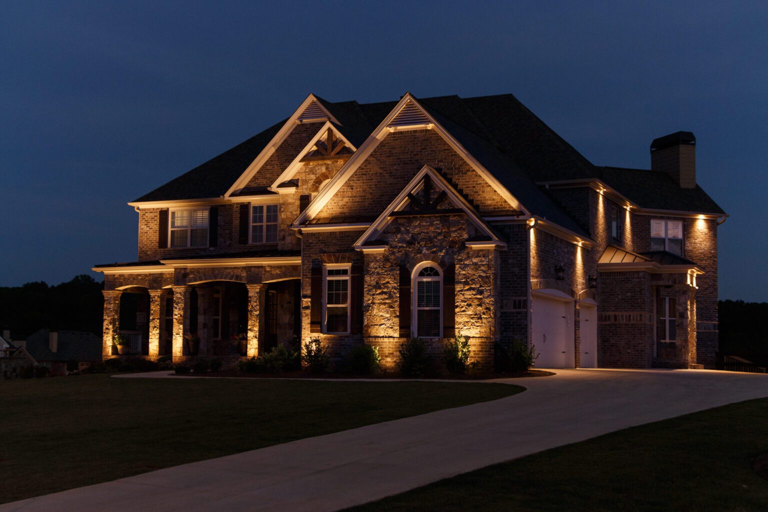 10 Creative Exterior Residential Lighting Ideas